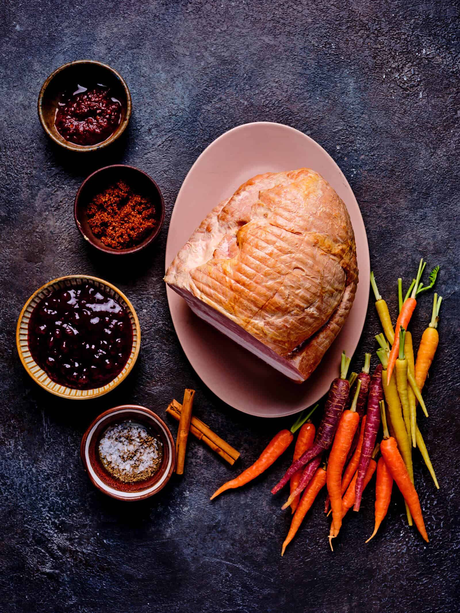 Beenham uit de oven met cranberry chipotle glaze