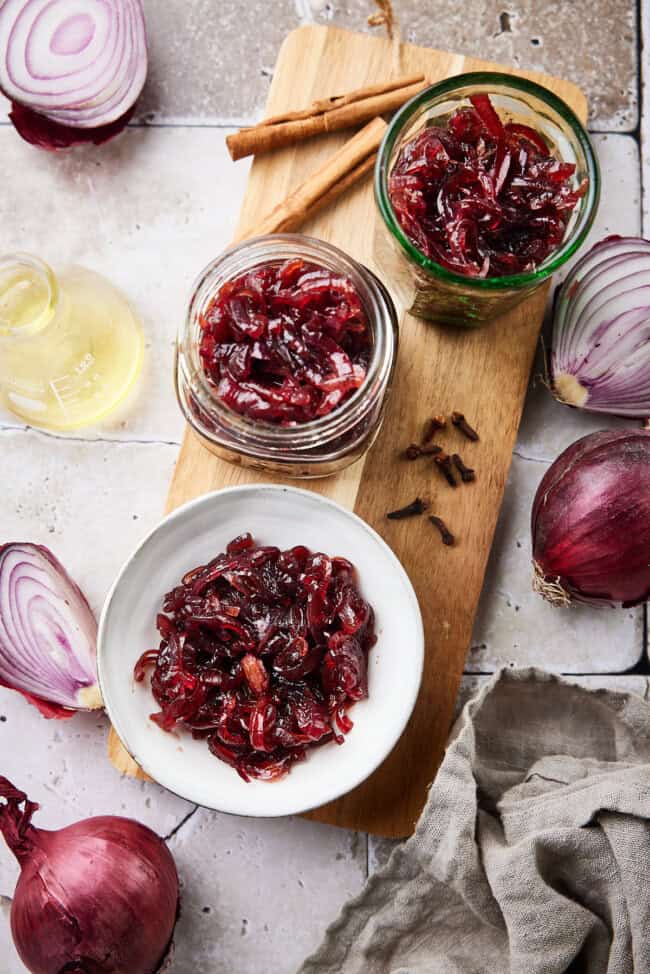 Rode uien chutney zelf maken - Simone's Kitchen