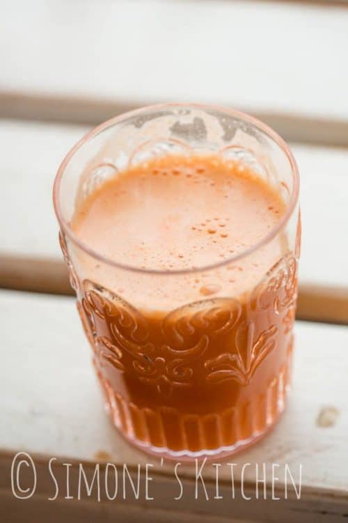 Slowjuicer wortelsap met appel - Simone's Kitchen