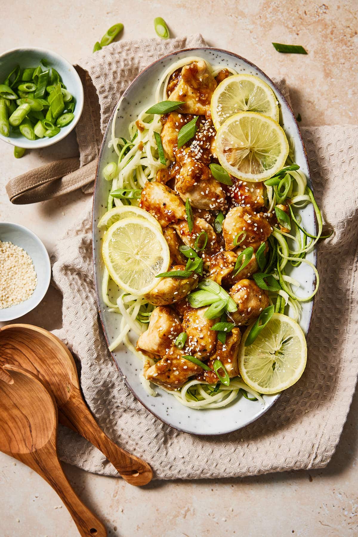 Zoetzure kip met noedels - Simone's Kitchen